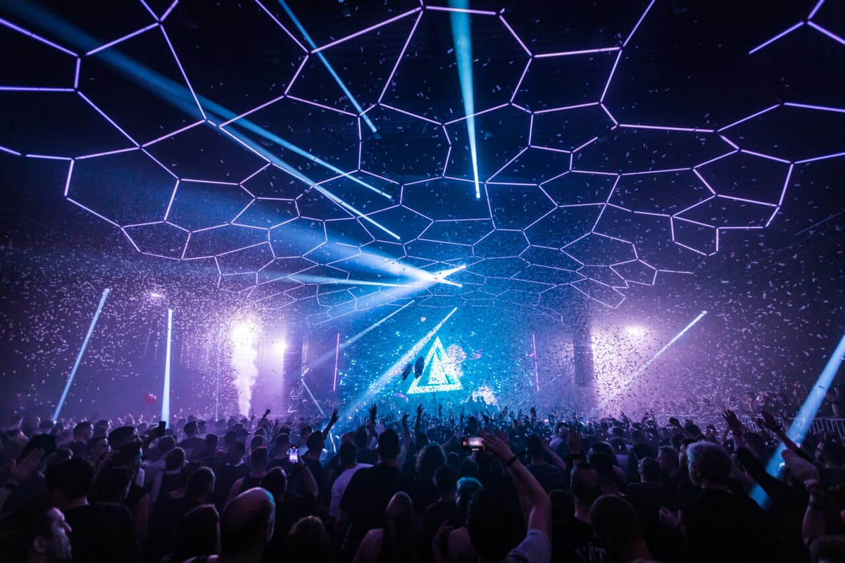 Time Warp kündigt Line-up 2026 an: 47 Acts, fünf Floors und ein 19 ...
